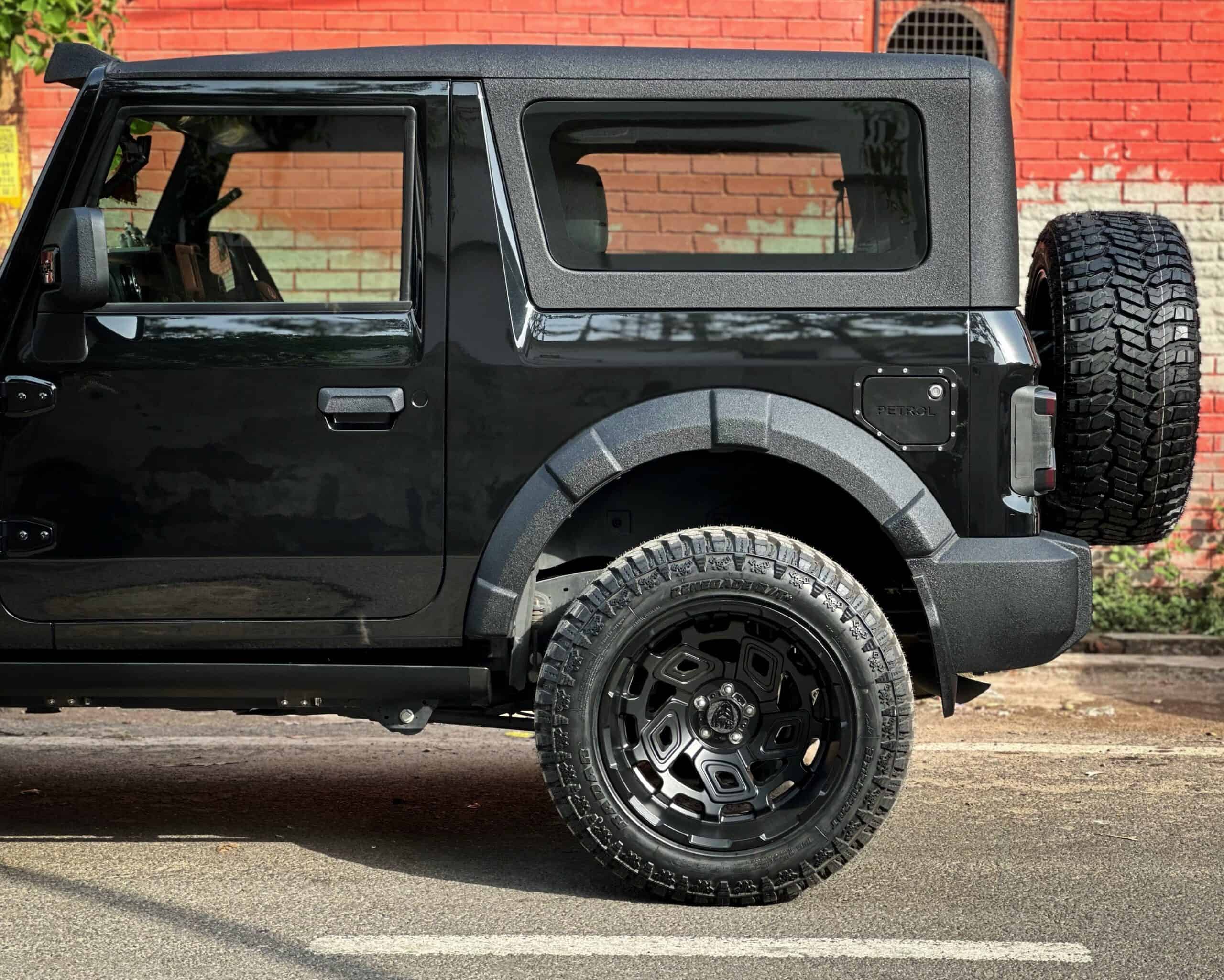 MAHINDRA THAR EXTERIOR WRAP/PAINT/COATINGS - Classic Noida