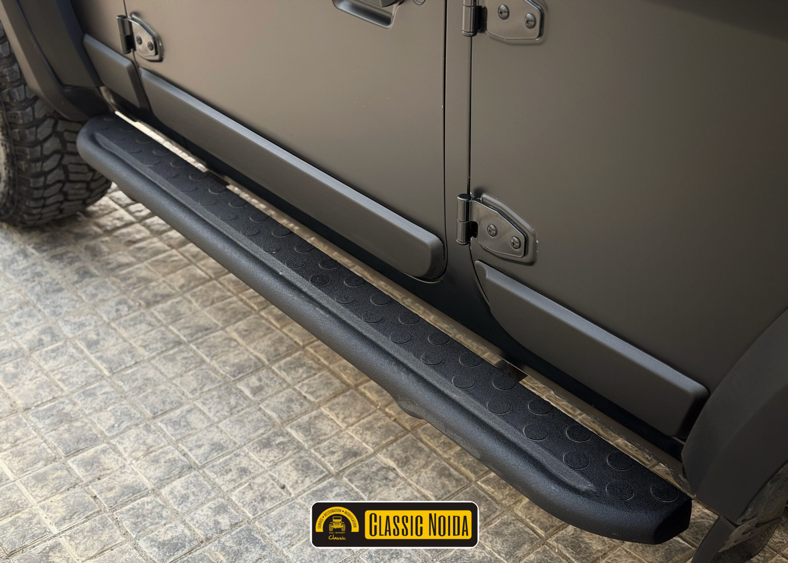 MAHINDRA THAR ROXX ROCK SLIDERS - Classic Noida